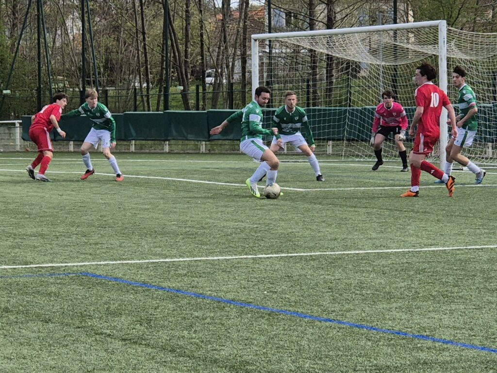 Le groupe Senior dans la presse locale – Elan Sorinières Football